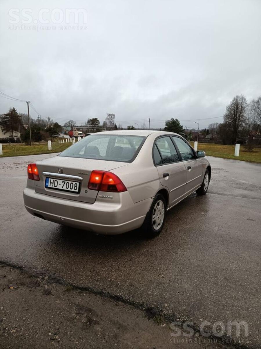 Honda Civic 2001 Aizkraukle, ar dzinēja tilpumu 1.60 L un nobraukumu 248 tūkst. km par 1100 €, foto 3 vietnē AUTOMOTO.COM.LV
