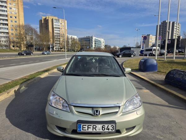 Honda Civic 2004 in Vilnius, with an engine capacity of 1.60 L and mileage of 208 thousand km for 400 €, photo 3 on AUTOMOTO.COM.LV
