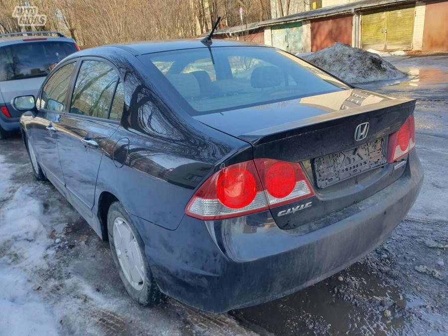 Honda Civic 2006 Kauņa, ar dzinēja tilpumu 1.30 L un nobraukumu 300 tūkst. km par 550 €, foto 3 vietnē AUTOMOTO.COM.LV