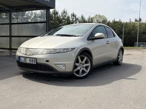 Honda Civic 2006 in Prienai, with an engine capacity of 2.20 L and mileage of 400 thousand km for 1150 €, photo  on AUTOMOTO.COM.LV