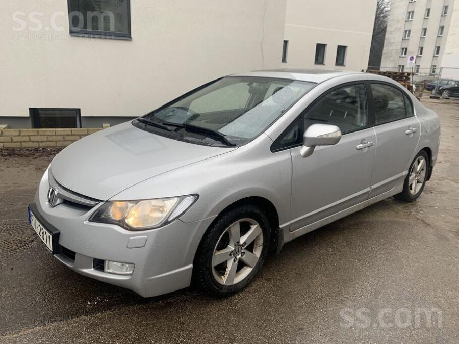 Honda Civic 2006 Rīga, ar dzinēja tilpumu 1.80 L un nobraukumu 230 tūkst. km par 2100 €, foto 1 vietnē AUTOMOTO.COM.LV
