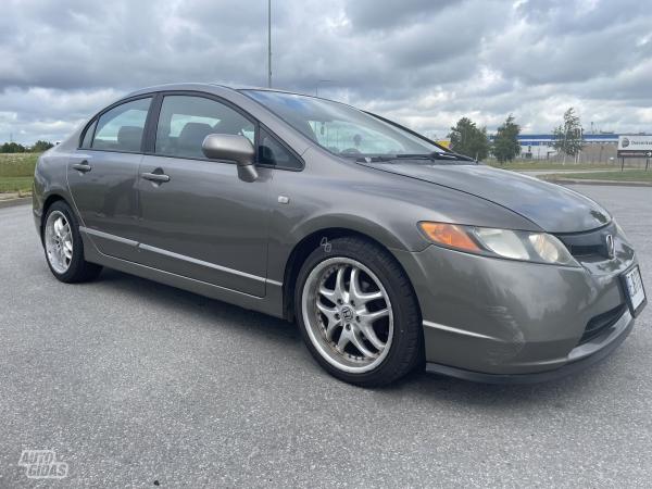 Honda Civic 2006 Klaipėda, ar dzinēja tilpumu 1.80 L un nobraukumu 321 tūkst. km par 1500 €, foto 1 vietnē AUTOMOTO.COM.LV