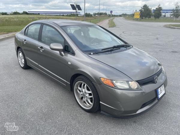 Honda Civic 2006 Klaipėda, ar dzinēja tilpumu 1.80 L un nobraukumu 321 tūkst. km par 1500 €, foto 5 vietnē AUTOMOTO.COM.LV