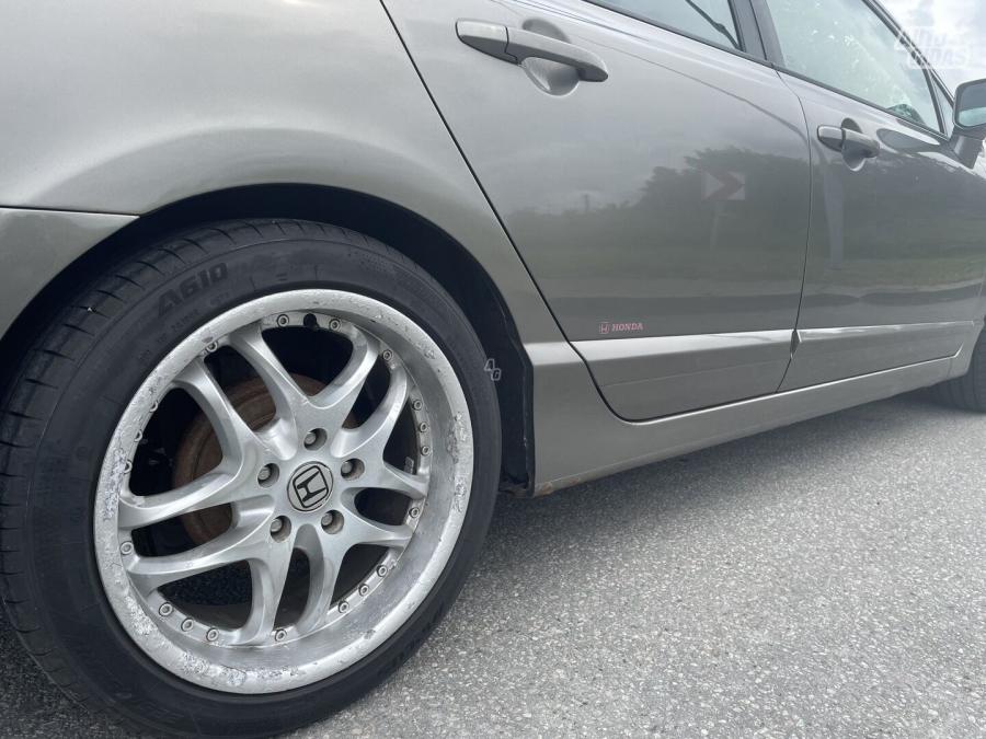Honda Civic 2006 in Klaipeda, with an engine capacity of 1.80 L and mileage of 321 thousand km for 1500 €, photo 14 on AUTOMOTO.COM.LV