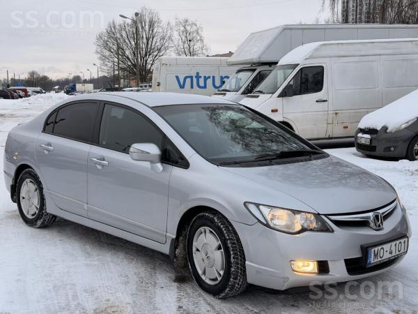Honda Civic 2007 in Riga, with an engine capacity of 1.30 L and mileage of 226 thousand km for 3250 €, photo 1 on AUTOMOTO.COM.LV