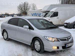 Honda Civic 2007 Rīga, ar dzinēja tilpumu 1.30 L un nobraukumu 226 tūkst. km par 3250 €, foto  vietnē AUTOMOTO.COM.LV