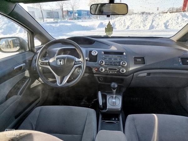 Honda Civic 2007 in Siauliai, with an engine capacity of 1.30 L and mileage of 1 thousand km for 1550 €, photo 6 on AUTOMOTO.COM.LV