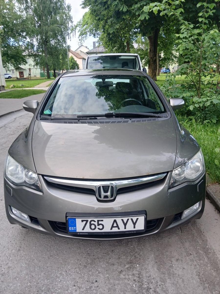 Honda Civic 2007 Tallina, ar dzinēja tilpumu 0.10 L un nobraukumu 244 tūkst. km par 1500 €, foto 8 vietnē AUTOMOTO.COM.LV