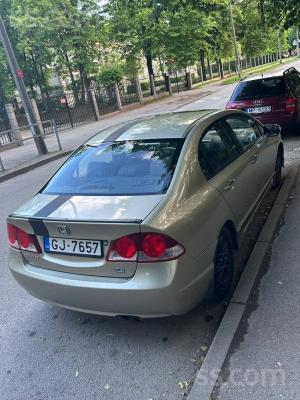 Хонда Цивик 2007 в Рига, объемом двигателя 1.80 л и пробегом 210 тыс. км за 600 €, фото 3 на AUTOMOTO.COM.LV