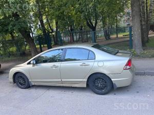 Хонда Цивик 2007 в Рига, объемом двигателя 1.80 л и пробегом 210 тыс. км за 600 €, фото 4 на AUTOMOTO.COM.LV
