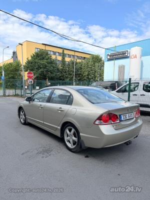 Honda Civic 2007 Tallina, ar dzinēja tilpumu 1.80 L un nobraukumu 133 tūkst. km par 3299 €, foto 7 vietnē AUTOMOTO.COM.LV