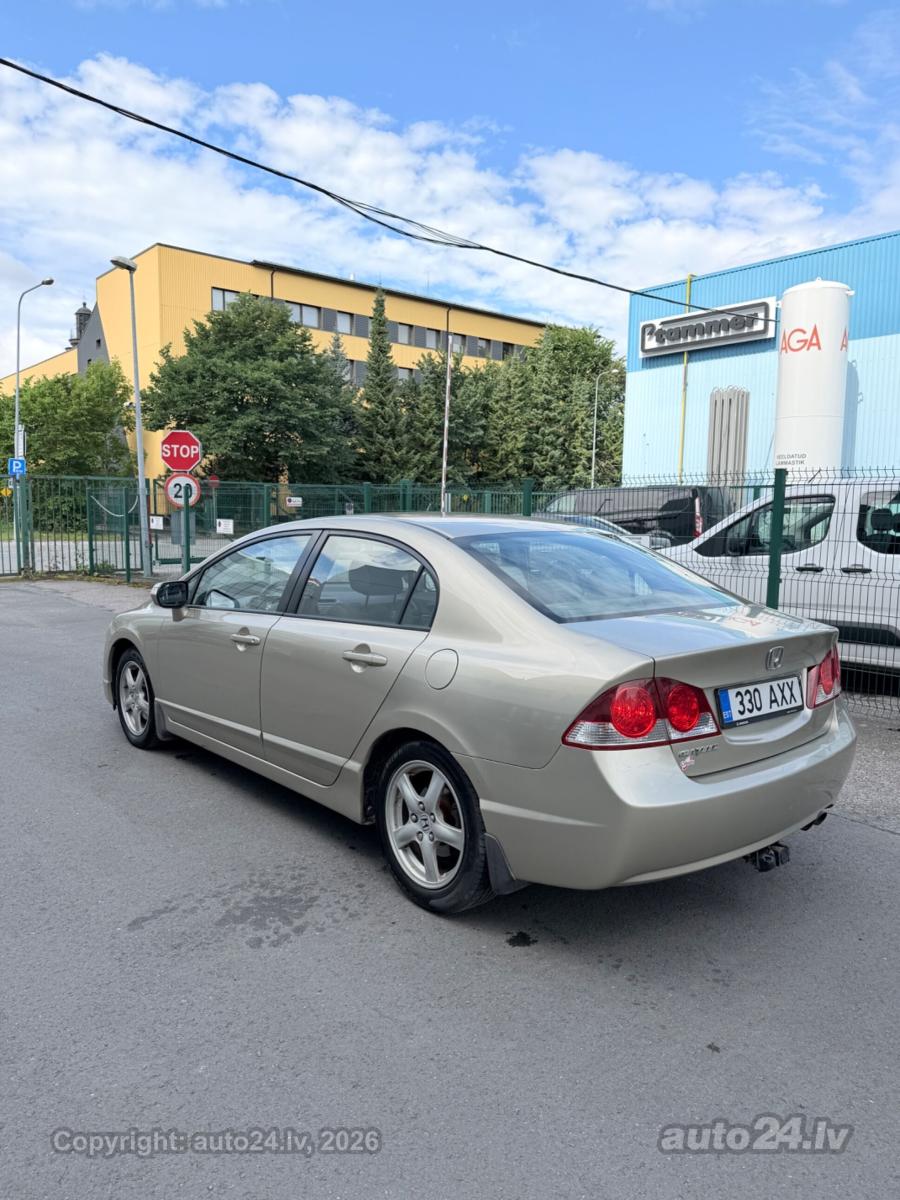 Honda Civic 2007 Tallina, ar dzinēja tilpumu 1.80 L un nobraukumu 133 tūkst. km par 3299 €, foto 7 vietnē AUTOMOTO.COM.LV