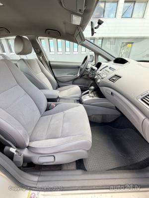 Honda Civic 2007 Tallina, ar dzinēja tilpumu 1.80 L un nobraukumu 133 tūkst. km par 3299 €, foto 14 vietnē AUTOMOTO.COM.LV