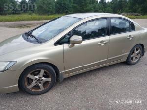 Хонда Цивик 2007 в Даугавпилс, объемом двигателя 1.80 л и пробегом 206 тыс. км за 600 €, фото 3 на AUTOMOTO.COM.LV