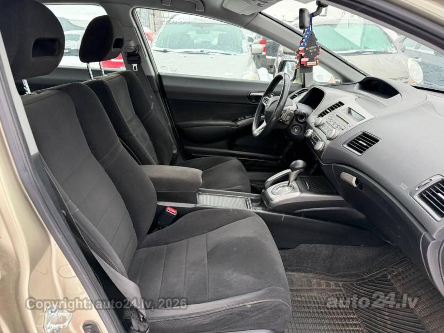 Honda Civic 2008 Tallina, ar dzinēja tilpumu 1.80 L un nobraukumu 209 tūkst. km par 799 €, foto 6 vietnē AUTOMOTO.COM.LV