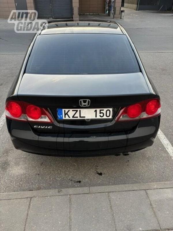 Honda Civic 2008 in Vilnius, with an engine capacity of 1.80 L and mileage of 230 thousand km for 800 €, photo 6 on AUTOMOTO.COM.LV