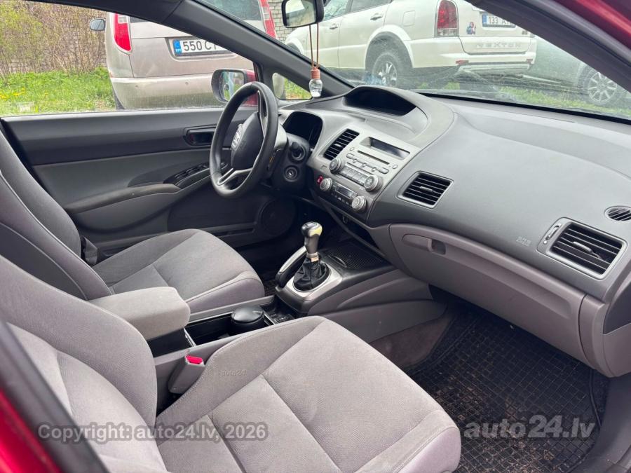 Honda Civic 2008 Narva, ar dzinēja tilpumu 1.80 L un nobraukumu 133 tūkst. km par 599 €, foto 3 vietnē AUTOMOTO.COM.LV