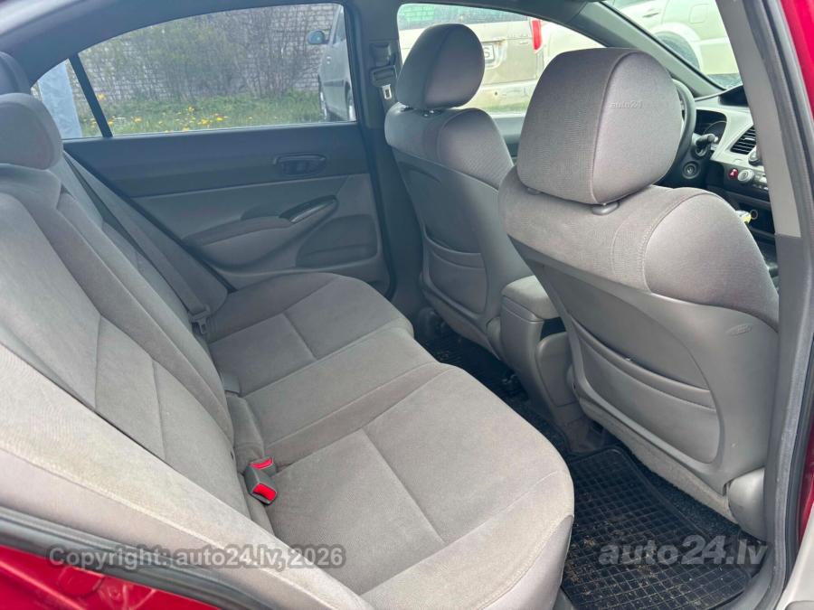 Honda Civic 2008 Narva, ar dzinēja tilpumu 1.80 L un nobraukumu 133 tūkst. km par 599 €, foto 4 vietnē AUTOMOTO.COM.LV