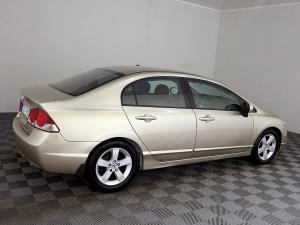 Honda Civic 2008 in Tallinn, with an engine capacity of 1.80 L and mileage of 222 thousand km for 2699 €, photo 13 on AUTOMOTO.COM.LV