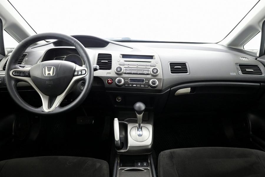 Honda Civic 2008 in Tallinn, with an engine capacity of 1.80 L and mileage of 222 thousand km for 2699 €, photo 15 on AUTOMOTO.COM.LV
