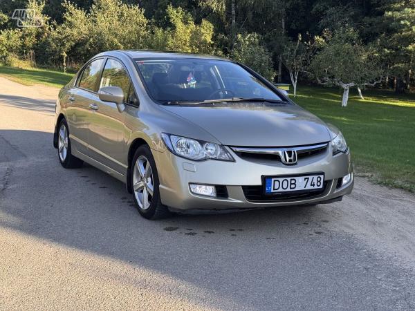 Honda Civic 2008 Pasvalys vietnē Honda Civic 2008 Pasvalys, ar dzinēja tilpumu 1.80 L un nobraukumu 148 tūkst. km par 1550 €, foto 1 vietnē AUTOMOTO.COM.LV