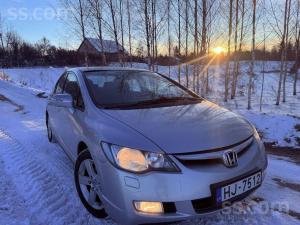Honda Civic 2009 Cēsis, ar dzinēja tilpumu 1.80 L un nobraukumu 289 tūkst. km par 1300 €, foto 2 vietnē AUTOMOTO.COM.LV