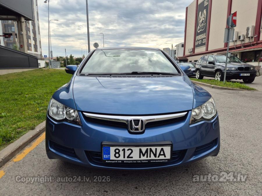 Honda Civic 2009 Tallina, ar dzinēja tilpumu 1.80 L un nobraukumu 149 tūkst. km par 3700 €, foto 3 vietnē AUTOMOTO.COM.LV