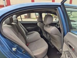 Honda Civic 2009 Tallina, ar dzinēja tilpumu 1.80 L un nobraukumu 149 tūkst. km par 3700 €, foto 13 vietnē AUTOMOTO.COM.LV