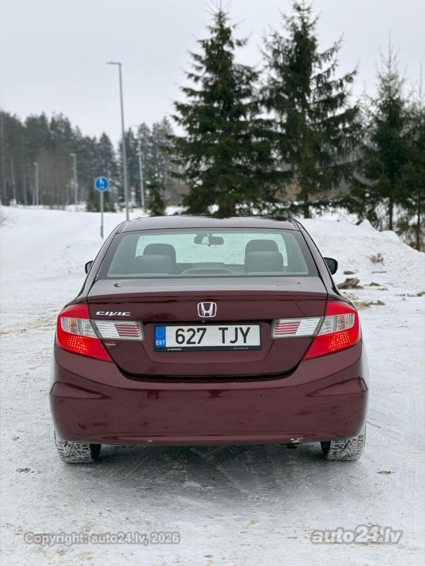 Honda Civic 2012 in Paide, with an engine capacity of 1.80 L and mileage of 165 thousand km for 7500 €, photo 4 on AUTOMOTO.COM.LV
