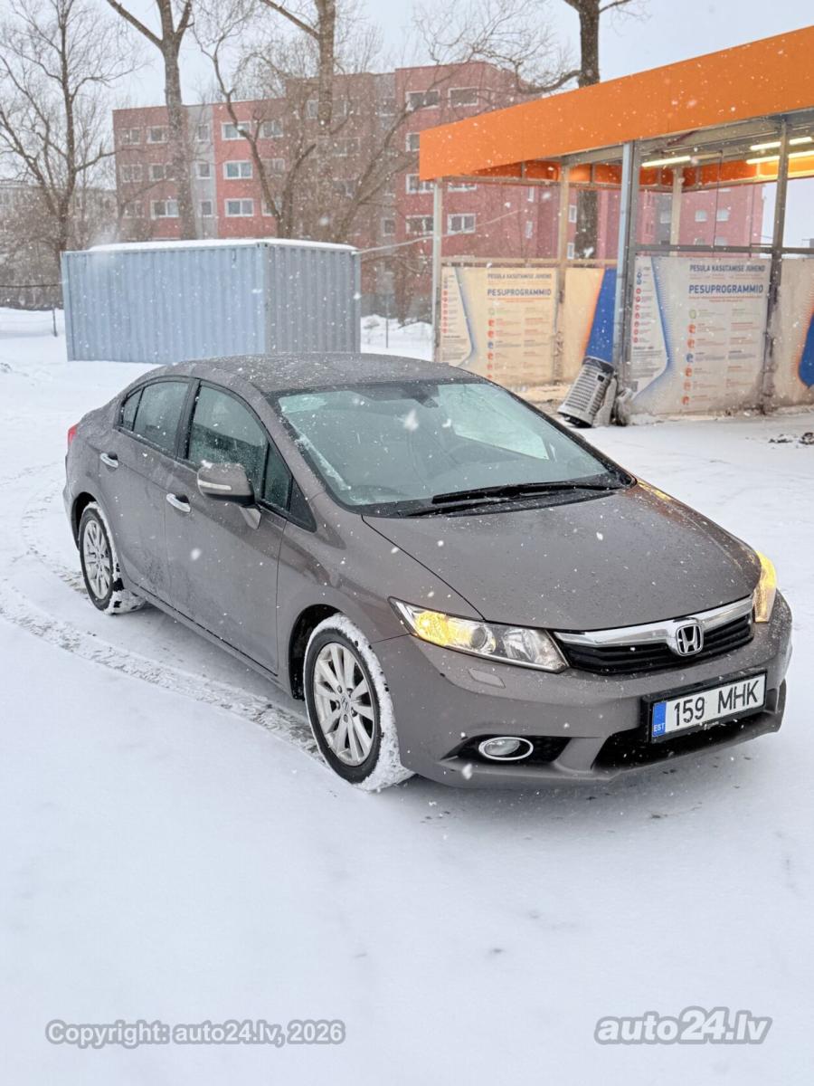 Honda Civic 2012 Tallina, ar dzinēja tilpumu 1.80 L un nobraukumu 174 tūkst. km par 6700 €, foto 2 vietnē AUTOMOTO.COM.LV