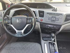 Honda Civic 2013 Tallina, ar dzinēja tilpumu 1.80 L un nobraukumu 124 tūkst. km par 7900 €, foto 3 vietnē AUTOMOTO.COM.LV
