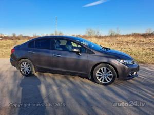 Honda Civic 2013 Tallina, ar dzinēja tilpumu 1.80 L un nobraukumu 124 tūkst. km par 7900 €, foto 12 vietnē AUTOMOTO.COM.LV