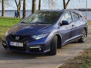 Honda Civic 2014 in Riga, with an engine capacity of 1.80 L and mileage of 172 thousand km for 8500 €, photo 3 on AUTOMOTO.COM.LV