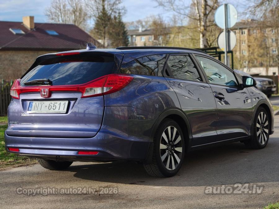 Honda Civic 2014 in Riga, with an engine capacity of 1.80 L and mileage of 172 thousand km for 8500 €, photo 4 on AUTOMOTO.COM.LV