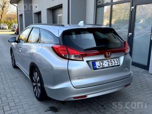 Honda Civic 2015 Rīga, ar dzinēja tilpumu 1.80 L un nobraukumu 168 tūkst. km par 8200 €, foto 5 vietnē AUTOMOTO.COM.LV