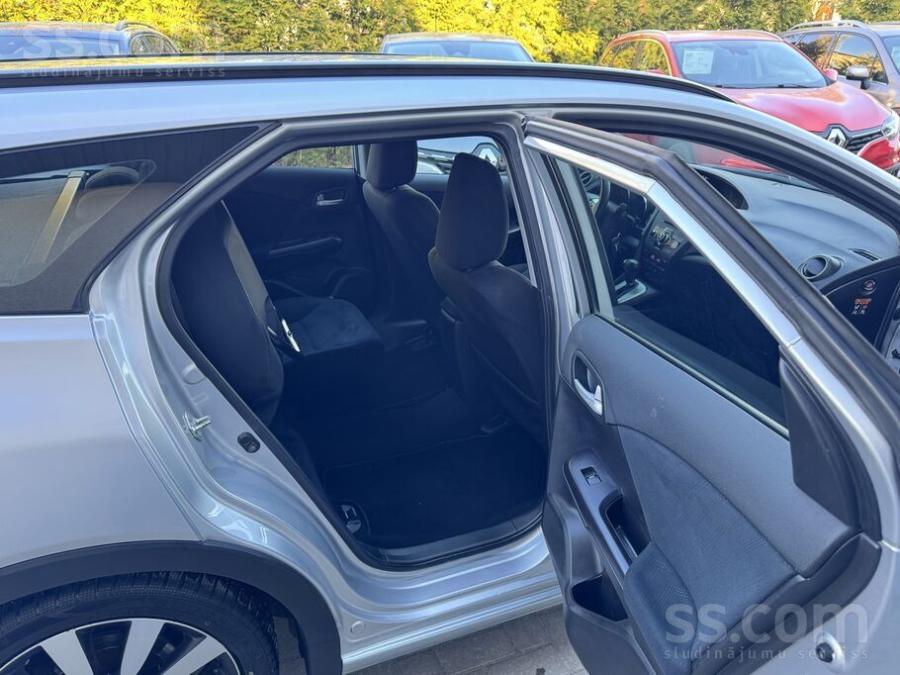 Honda Civic 2015 Rīga, ar dzinēja tilpumu 1.80 L un nobraukumu 168 tūkst. km par 8200 €, foto 11 vietnē AUTOMOTO.COM.LV