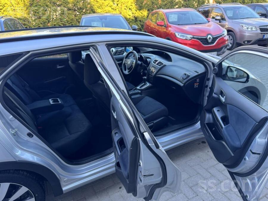 Honda Civic 2015 Rīga, ar dzinēja tilpumu 1.80 L un nobraukumu 168 tūkst. km par 8200 €, foto 12 vietnē AUTOMOTO.COM.LV