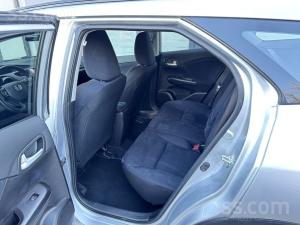 Honda Civic 2015 Rīga, ar dzinēja tilpumu 1.80 L un nobraukumu 168 tūkst. km par 8200 €, foto 17 vietnē AUTOMOTO.COM.LV