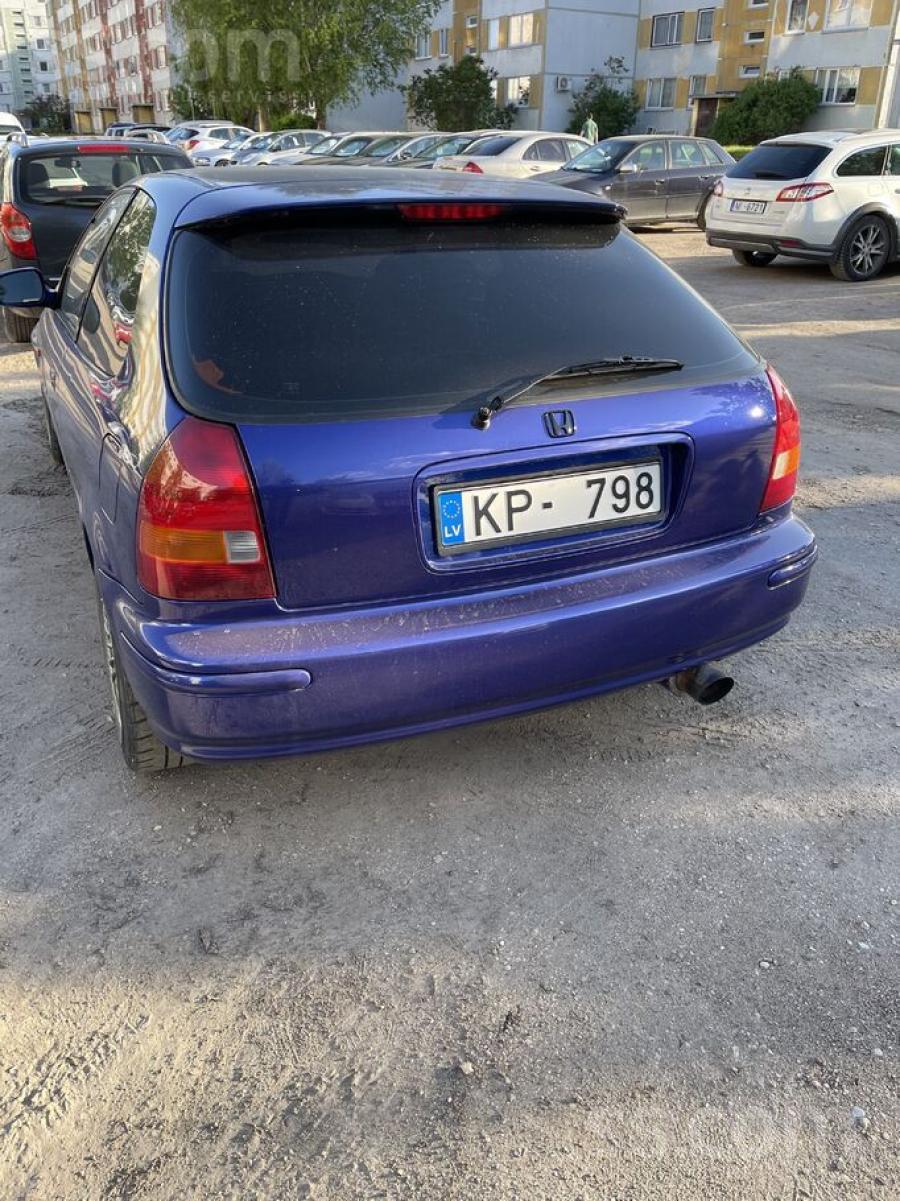 Violet Honda Civic 1998 in Jelgava, with an engine capacity of 1.60 L and mileage of 270 thousand km for 4300 €, photo 2 on AUTOMOTO.COM.LV