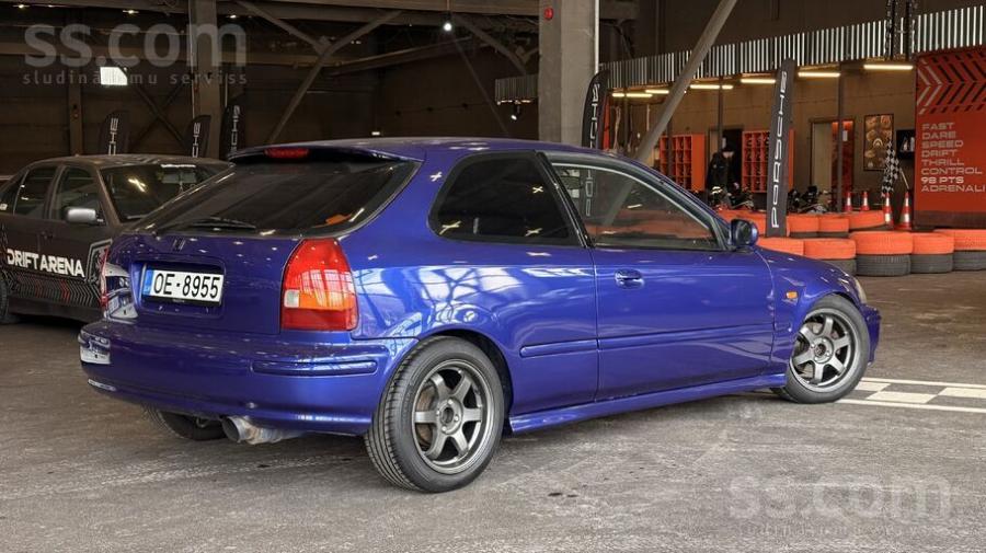Violets Honda Civic 1998 Liepāja, ar dzinēja tilpumu 1.60 L un nobraukumu 278 tūkst. km par 7650 €, foto 4 vietnē AUTOMOTO.COM.LV