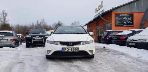 White Honda Civic 2006 in Valmiera, with an engine capacity of 1.80 L and mileage of 395 thousand km for 2200 €, photo 9 on AUTOMOTO.COM.LV