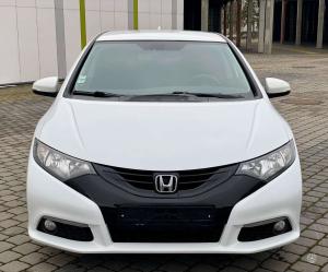 Balts Honda Civic 2012 Raseiniai, ar dzinēja tilpumu 2.20 L un nobraukumu 24 tūkst. km par 4500 €, foto  vietnē AUTOMOTO.COM.LV