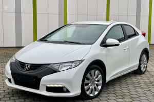 White Honda Civic 2012 in Raseiniai, with an engine capacity of 2.20 L and mileage of 24 thousand km for 4500 €, photo 3 on AUTOMOTO.COM.LV