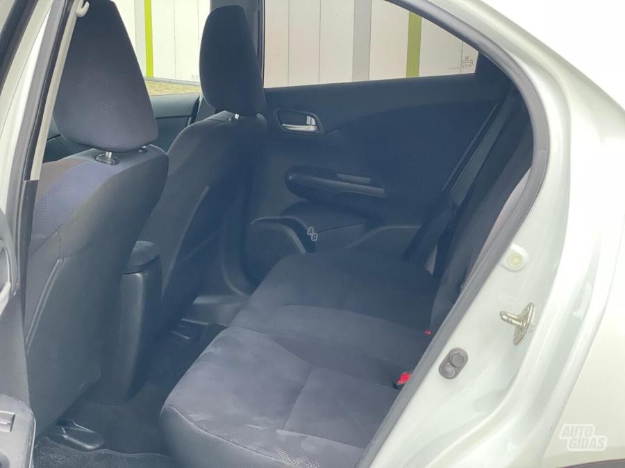 Белый Хонда Цивик 2012 в Расейняй, объемом двигателя 2.20 л и пробегом 250 тыс. км за 4999 €, фото 8 на AUTOMOTO.COM.LV