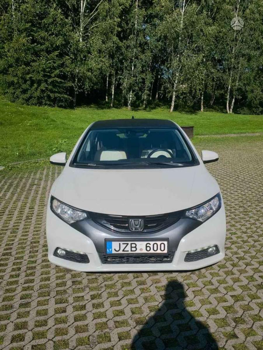 Balts Honda Civic 2012 Viļņa, ar dzinēja tilpumu 1.34 L un nobraukumu 134 tūkst. km par 5900 €, foto 3 vietnē AUTOMOTO.COM.LV
