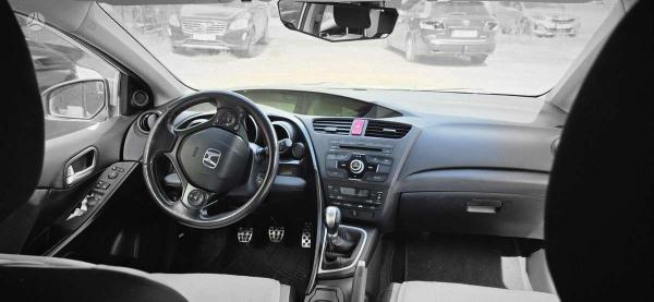 Honda Civic 2012 Viļņa vietnē Balts Honda Civic 2012 Viļņa, ar dzinēja tilpumu 1.34 L un nobraukumu 134 tūkst. km par 5900 €, foto 6 vietnē AUTOMOTO.COM.LV