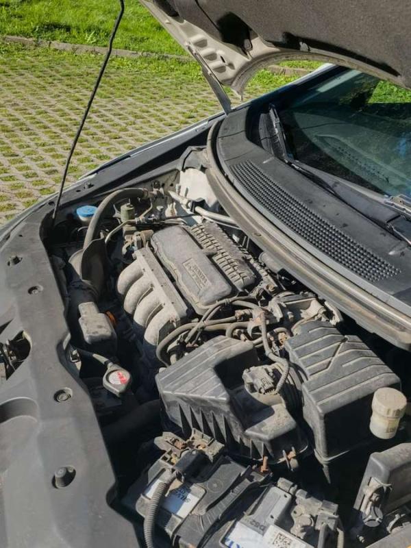 Honda Civic 2012 Viļņa vietnē Balts Honda Civic 2012 Viļņa, ar dzinēja tilpumu 1.34 L un nobraukumu 134 tūkst. km par 5900 €, foto 7 vietnē AUTOMOTO.COM.LV