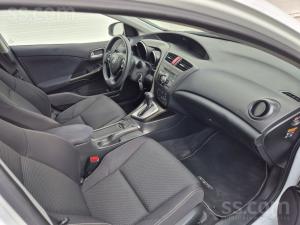 Balts Honda Civic 2013 Rīga, ar dzinēja tilpumu 1.80 L un nobraukumu 480 tūkst. km par 3950 €, foto 8 vietnē AUTOMOTO.COM.LV