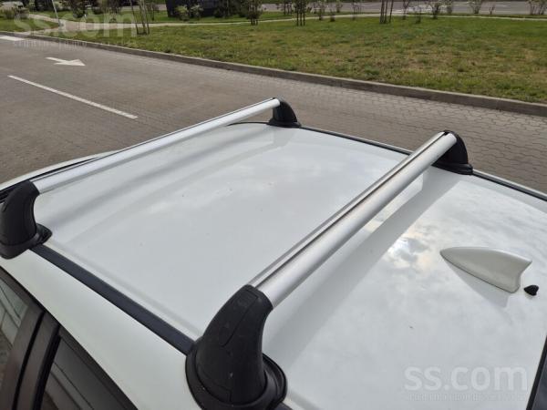 Balts Honda Civic 2013 Rīga, ar dzinēja tilpumu 1.80 L un nobraukumu 480 tūkst. km par 3950 €, foto 10 vietnē AUTOMOTO.COM.LV