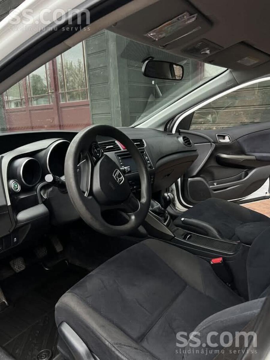 Balts Honda Civic 2013 Aizkraukle, ar dzinēja tilpumu 2.20 L un nobraukumu 226 tūkst. km par 4800 €, foto 6 vietnē AUTOMOTO.COM.LV